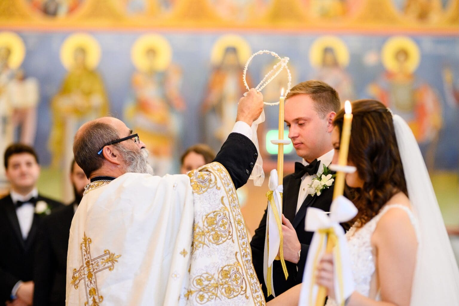 A Step-by-Step Guide to the Greek Orthodox Wedding Ceremony ...